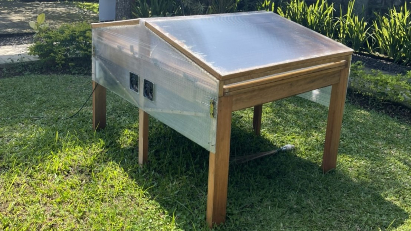 Solar dryer for small fish | Solutions Catalog Kopernik
